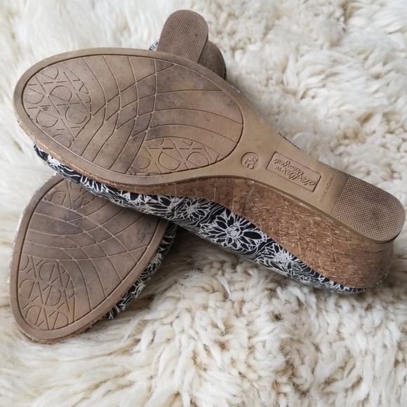 dexflex comfort | Shoes | Dexflex Comfort Peep Toe Wedges | Poshmark